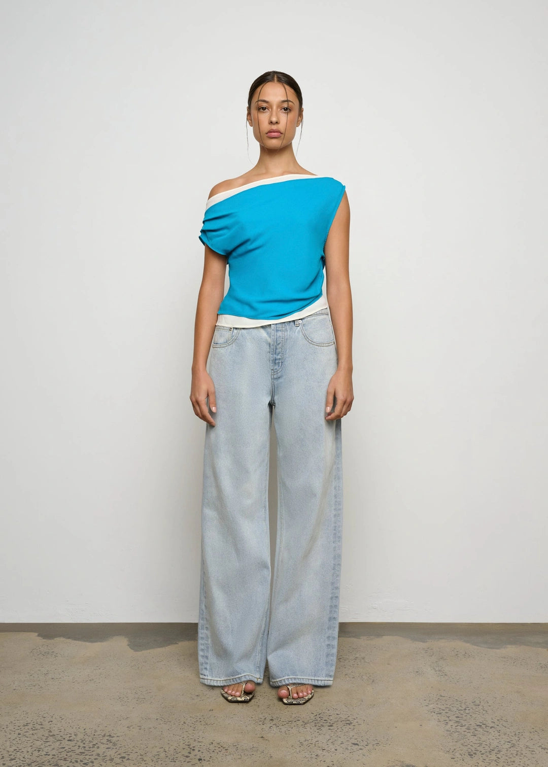 One Of Others Mateo Jean in Bleach – Coco & Lola