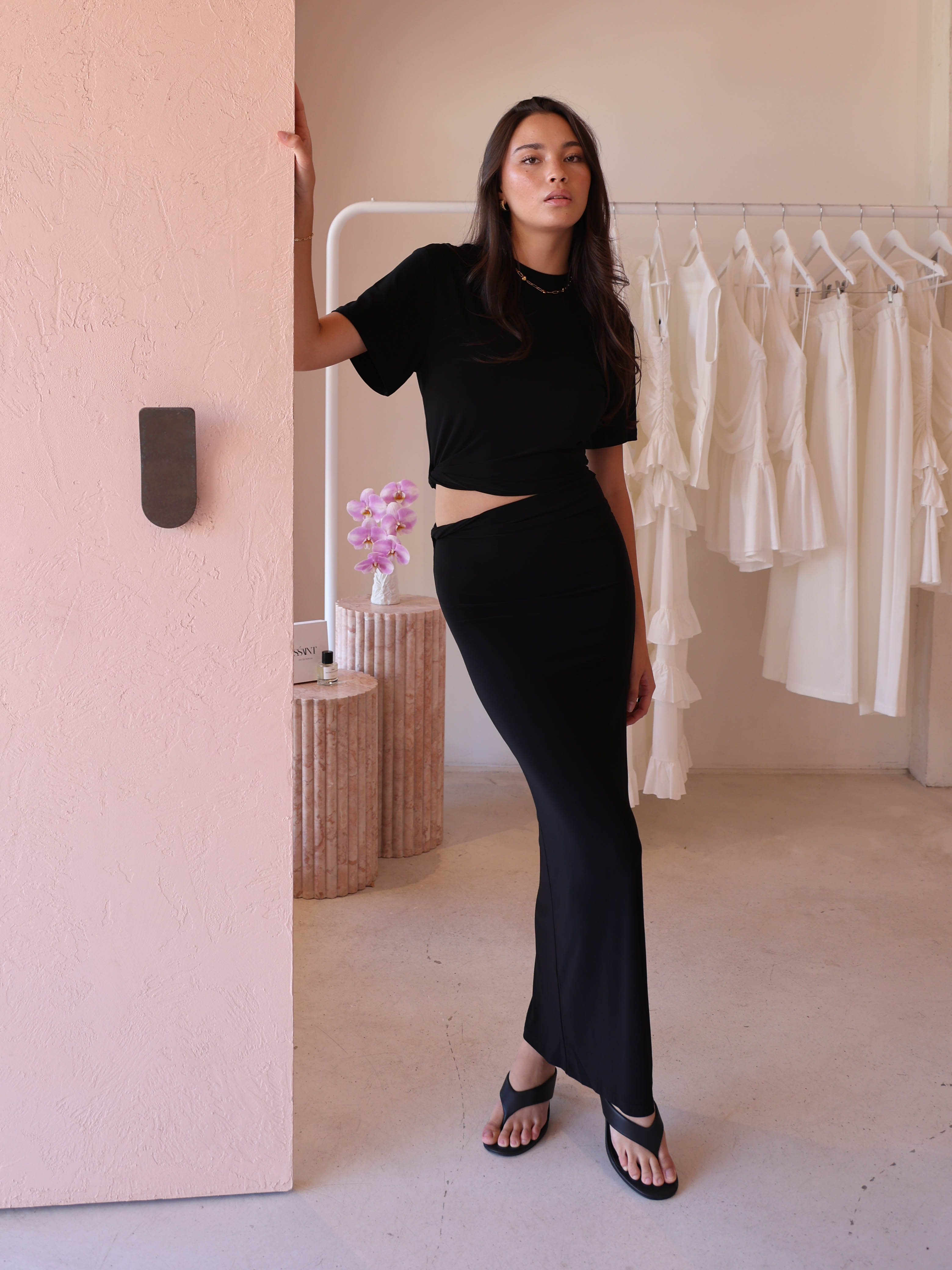 One Of Others Kova Skirt in Black – Coco & Lola