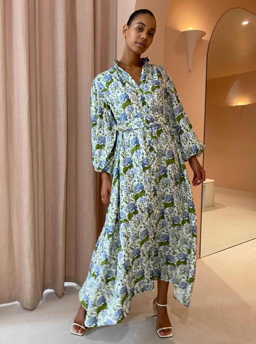 Palm Noosa Noddy Dress in Blue Blooms – Coco & Lola