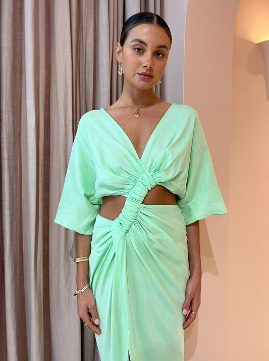 Suboo Halley Cross Over Midi Dress in Mint – Coco & Lola